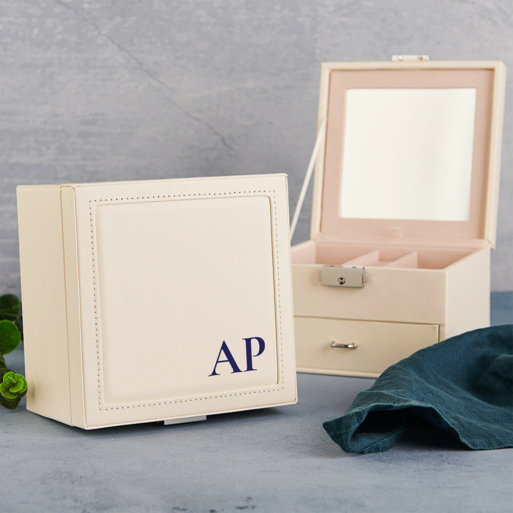 Iniciály - Biela krabička so zrkadlom - MyGift.sk